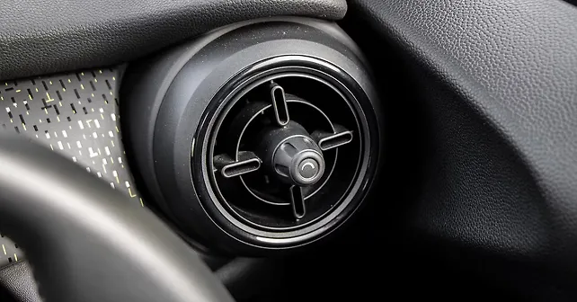 Mini Cooper SE AC - CarWale