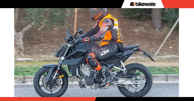 New KTM 990 Duke spotted testing again - BikeWale