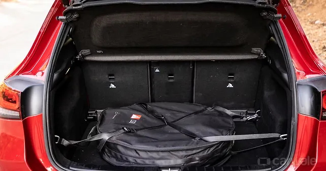 Mercedes-Benz AMG GLA35 Bootspace - CarWale