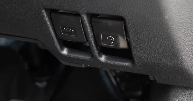 Toyota Innova Hycross Bootspace - CarWale