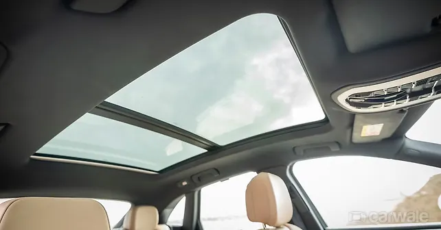 Porsche Macan Sunroof - CarWale
