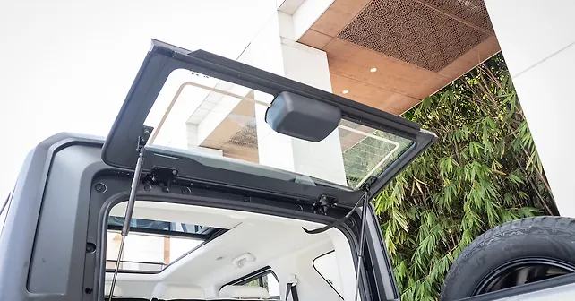 Mahindra Thar Roxx Bootspace - CarWale