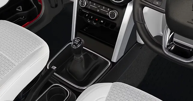 Mahindra Thar Roxx Gear - CarWale