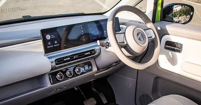 MG Comet EV Steering wheel - CarWale