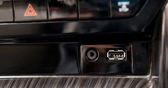 Mahindra Scorpio Charging Ports - CarWale
