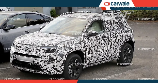 Jeep small SUV continues testing; interiors spied for the first time ...
