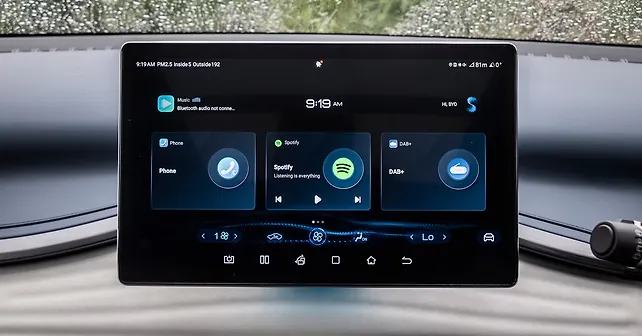 BYD Atto 3 Infotainment - CarWale