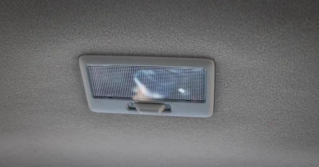 Maruti Fronx Interior Lights - CarWale