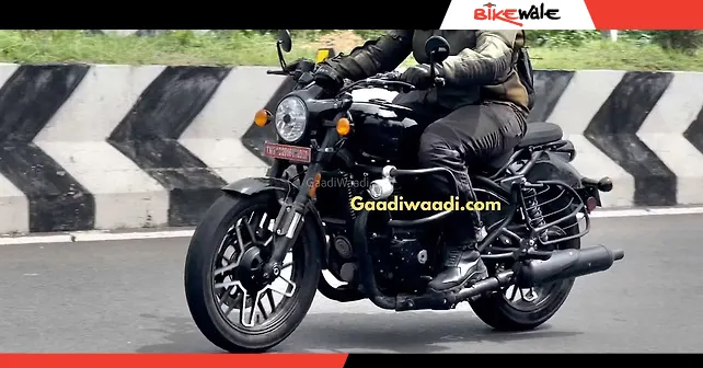 Royal Enfield Shotgun 650 spotted in India with accessories - BikeWale