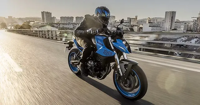 Suzuki GSX-8S: Details Explained - BikeWale
