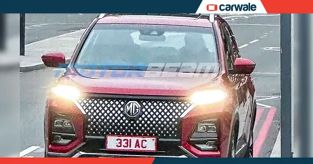 MG Hector facelift spied undisguised; reveals front fascia - CarWale