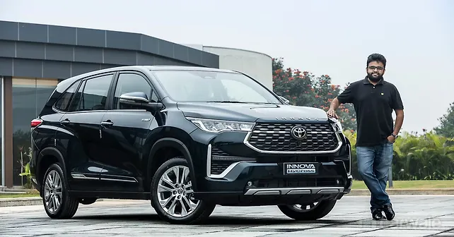 Toyota Innova Hycross Reviews - Road Tests, First Drives and Expert ...