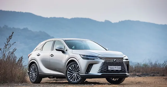 RX Bootspace Rear Split Seat Folded Image, RX Photos in India - CarWale