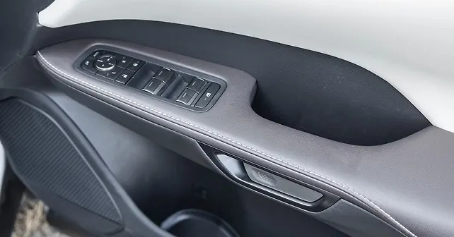 Lexus RX Doors And Controls - CarWale