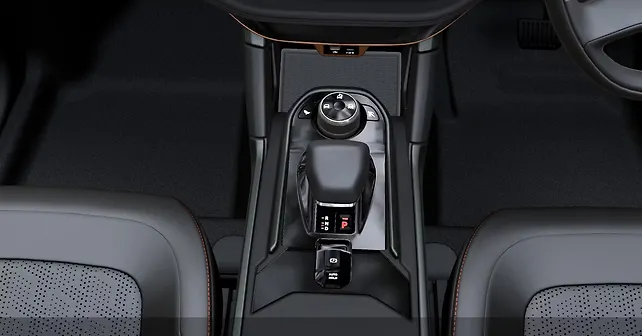 Tata Harrier EV Gear - CarWale
