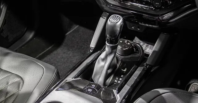 Tata Harrier EV Gear - CarWale