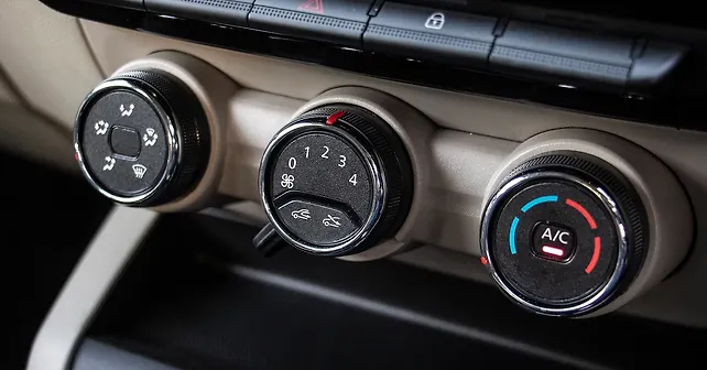 Renault Triber AC - CarWale