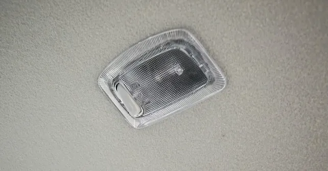 Renault Triber Interior Lights - CarWale