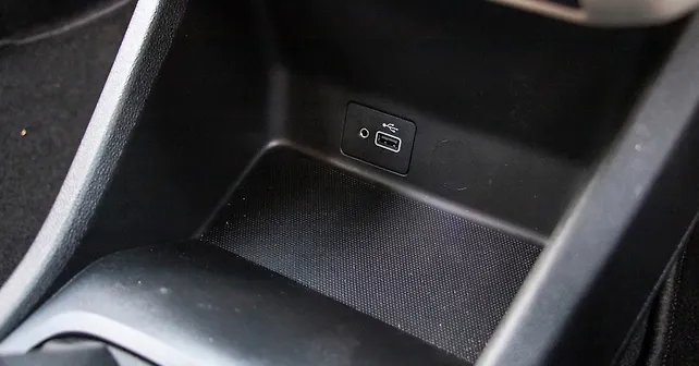 Renault Triber Charging Ports - CarWale