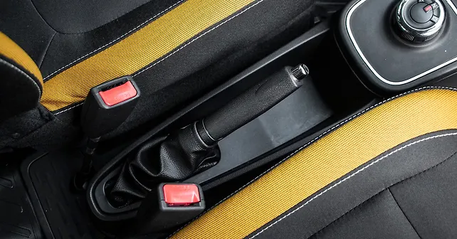 Renault Kwid Doors And Controls - CarWale