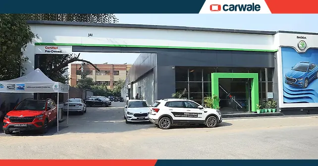 Skoda inaugurates new showroom in Gurgaon - CarWale