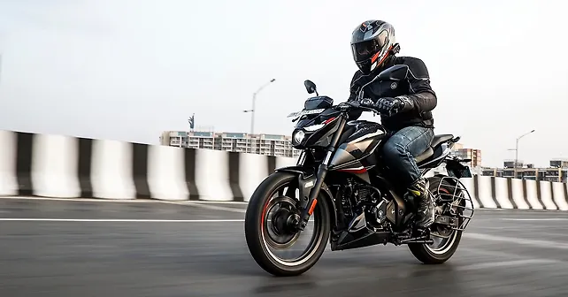 Bajaj Pulsar N250 Review: Image Gallery - BikeWale