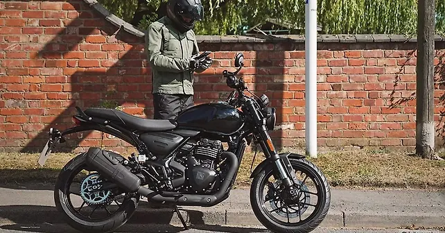 India-bound Triumph Street 400, Street Scrambler 400 to be unveiled ...