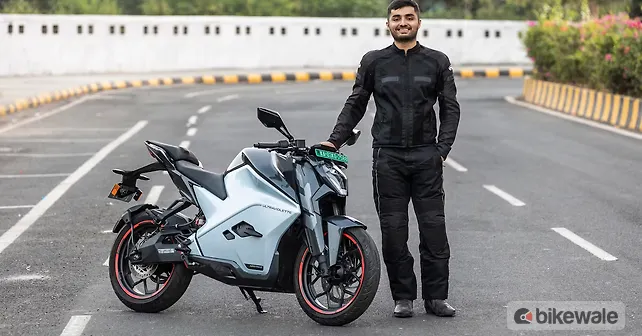 Ultraviolette F77 Recon: Road Test Review - BikeWale