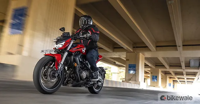 QJ SRK 400 Review: Image Gallery - BikeWale