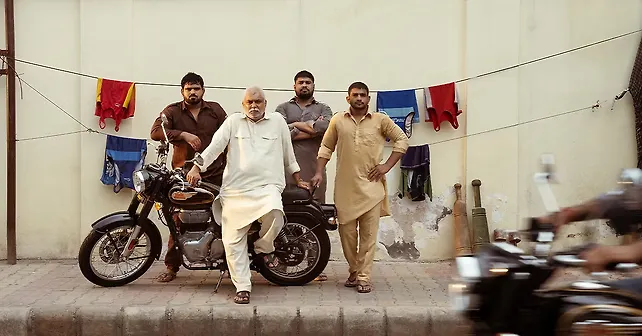 Special Feature: Royal Enfield Bullet 350 - Your Tryst With Tradition ...