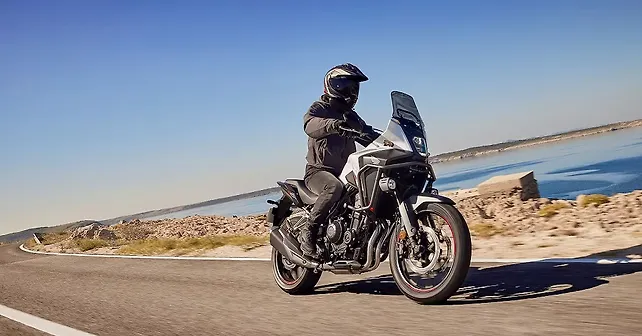 Honda NX500 launched at Rs 5.90 lakh - BikeWale