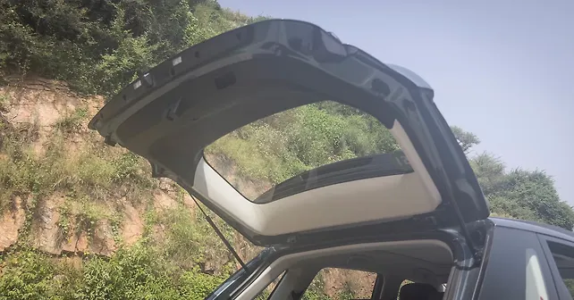 MG Windsor EV Bootspace - CarWale