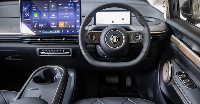 MG Windsor EV Steering Wheel - CarWale