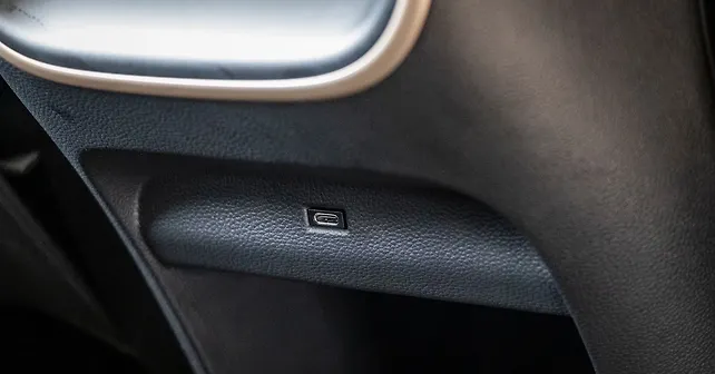 MG Windsor EV Charging Ports - CarWale