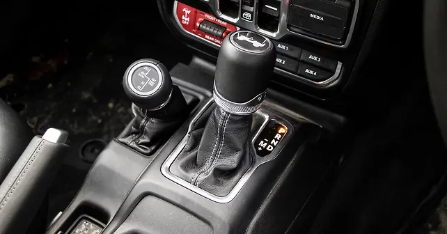 Jeep Wrangler Gear - CarWale