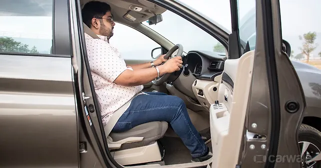 Toyota Rumion Seats - CarWale