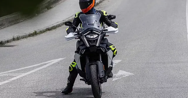 KTM 1390 Super Adventure S spotted testing! - BikeWale