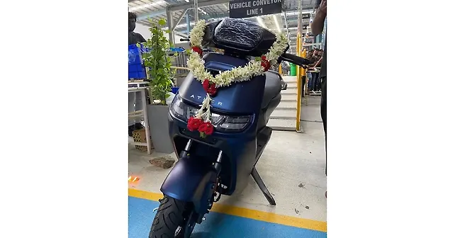 Ather Rizta electric scooter production begins - BikeWale