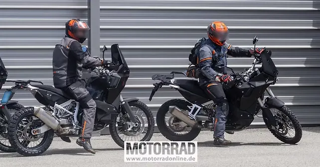 KTM 990 Adventure Rally spotted testing - BikeWale