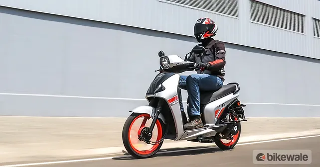 BGauss RUV 350 electric scooter: Image Gallery - BikeWale