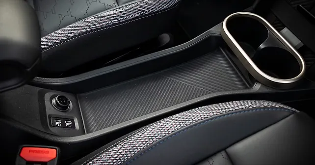 Mini Cooper Storage - CarWale