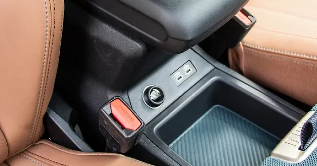 Mini Countryman Electric Charging Ports - CarWale