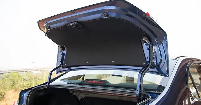 Honda Amaze Bootspace - CarWale