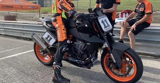 KTM 990 Duke R to be unveiled on 31 October - BikeWale