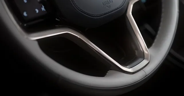 Land Rover Range Rover Evoque Steering Wheel - CarWale