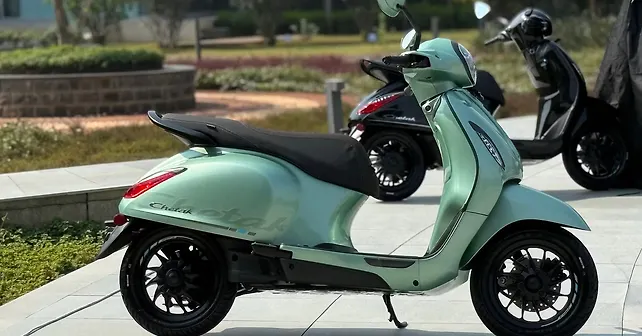 Bajaj Chetak 35 series - Variants Explained - BikeWale
