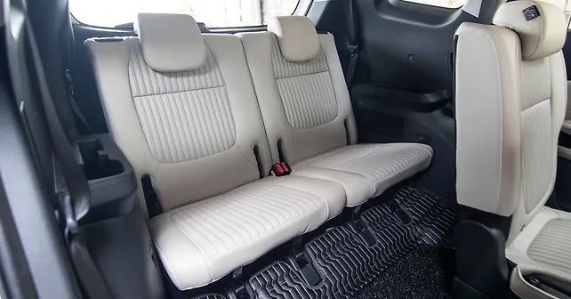 Kia Carens Clavis Seats - CarWale