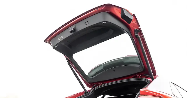 Audi RS Q8 Performance Bootspace - CarWale
