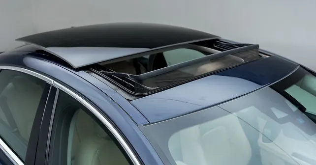 Jaguar XF Sunroof - CarWale