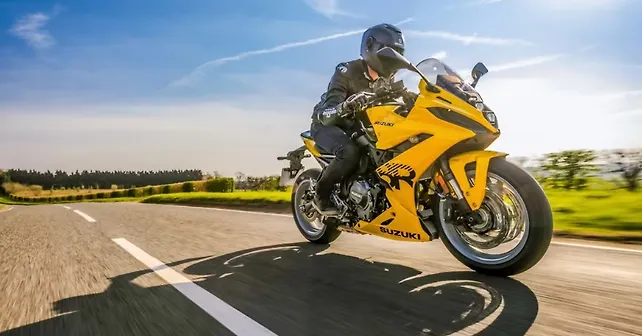 Suzuki GSX 8R Limited Kiiro Edition Unveiled! - BikeWale